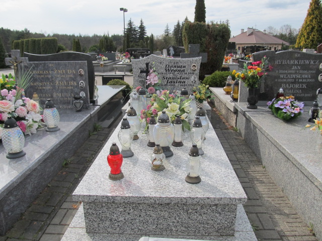 Cmentarz Komunalny w Mielcu