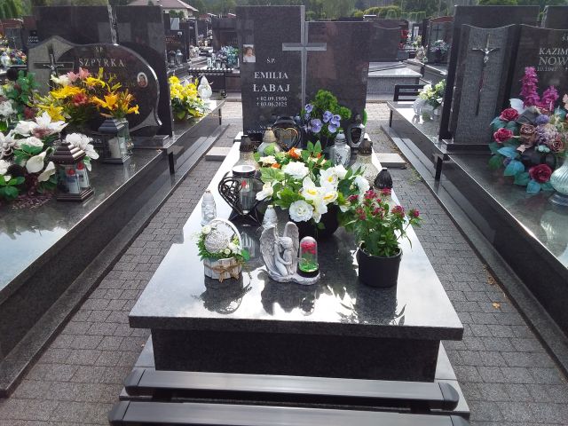 Cmentarz Komunalny w Mielcu